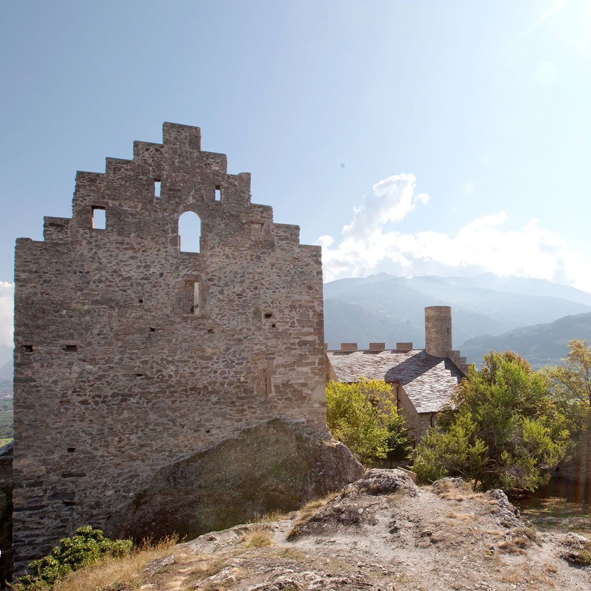 Castles - Sion Tourisme - Le site officiel