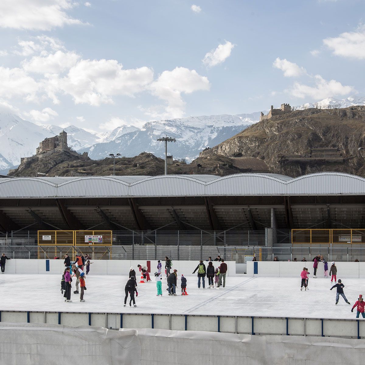 Patinoire plein air de Tourbillon - Sion Tourisme - Le site officiel